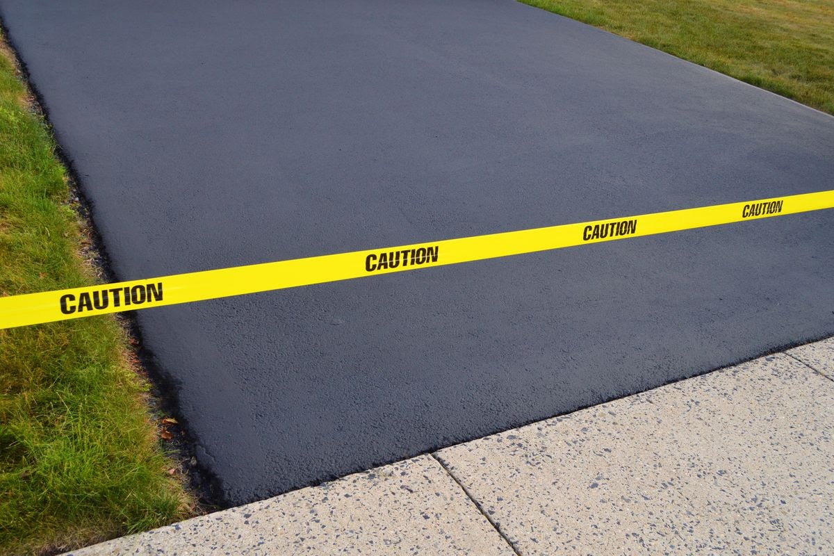 Crack Filling And Sealing - P & S Paving